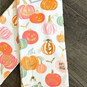 cupcakes & cashmere | Holiday | Cupcakes And Cashmere 2pk Halloween ...